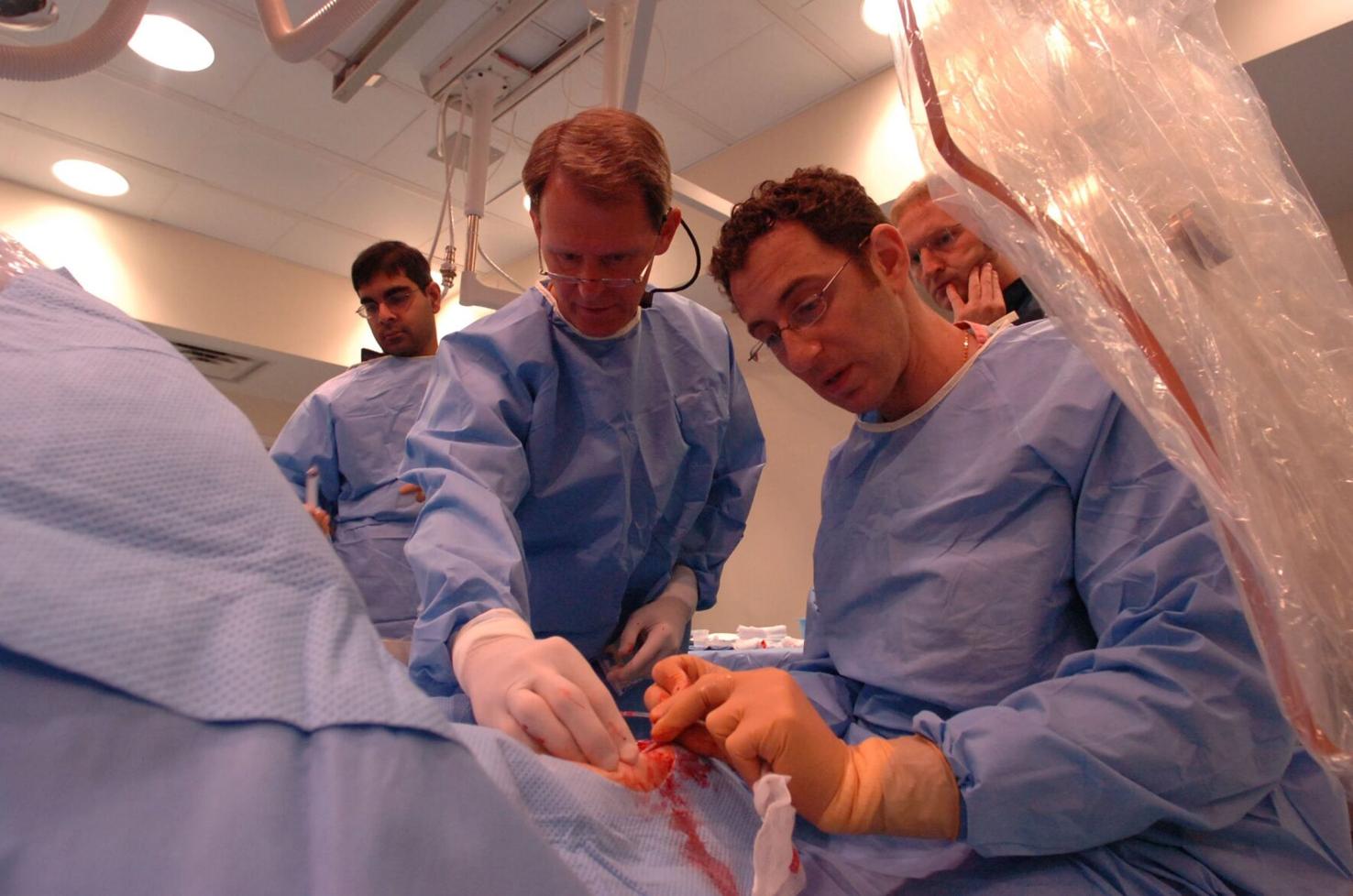 Gates Vascular Institute founder L. Nelson Hopkins dies