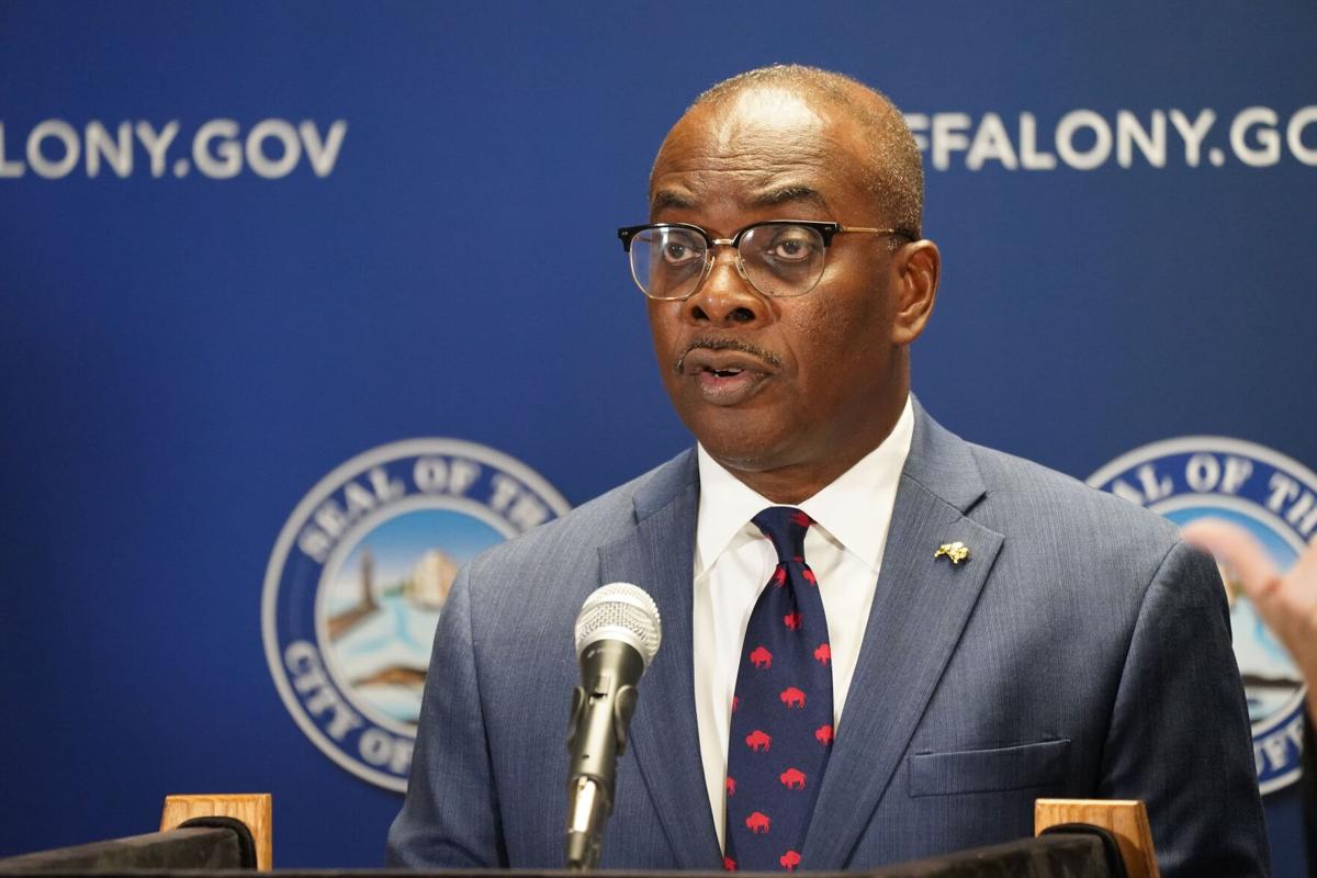 Buffalo Mayor Byron Brown resigns
