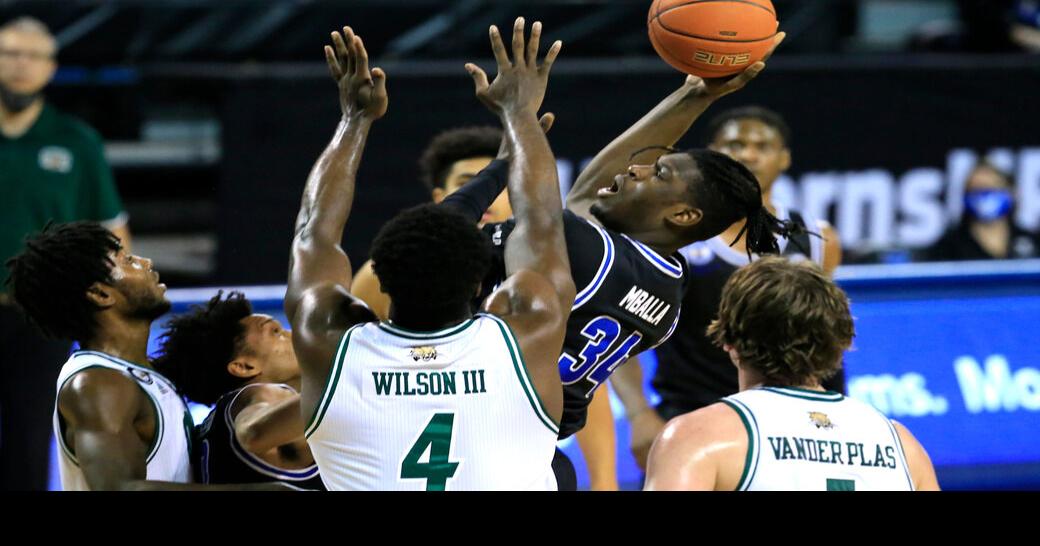 Mballa's double-double leads UB men to MAC road win