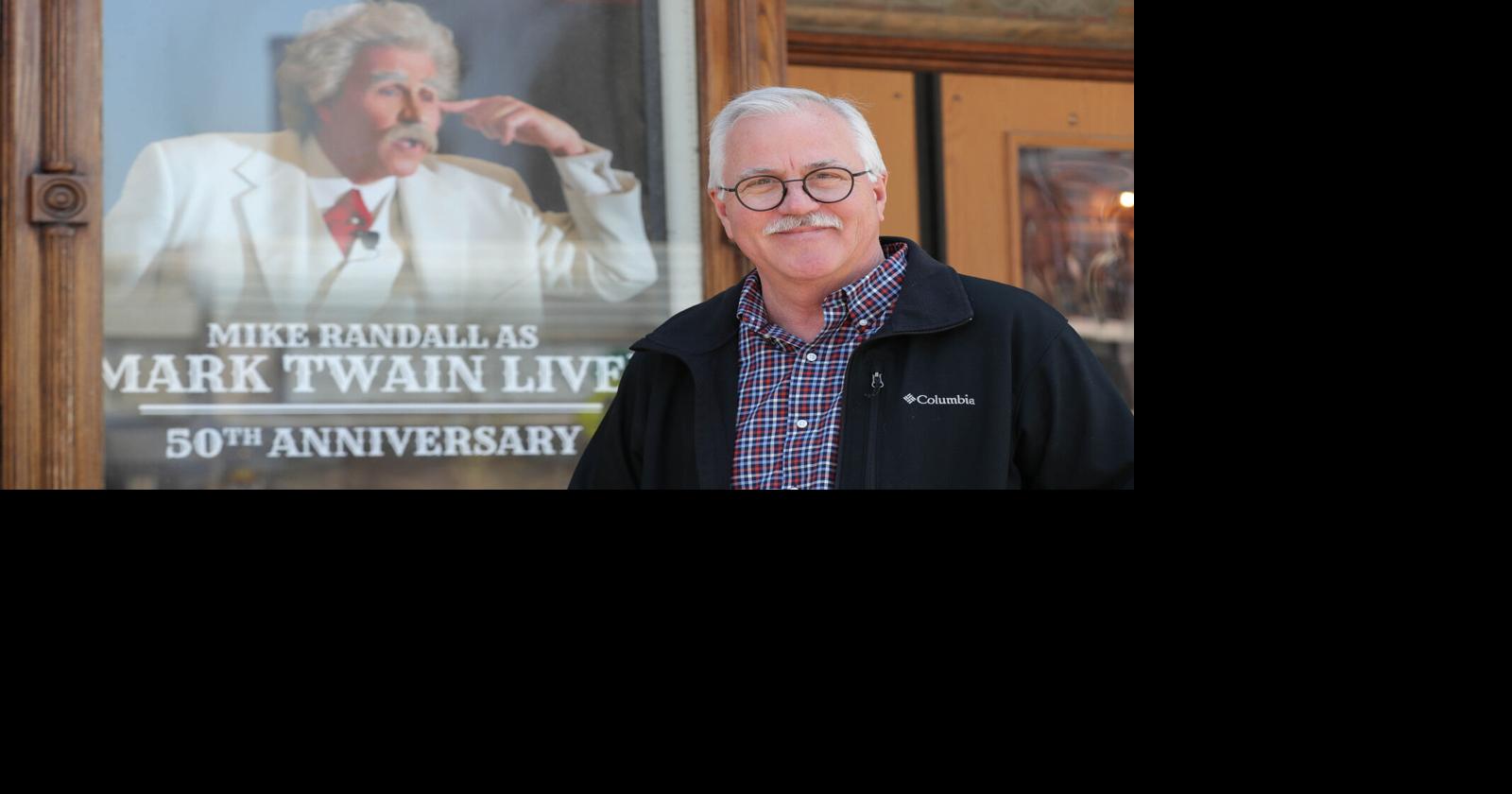 Mike Randall celebrates 50 years as Mark Twain