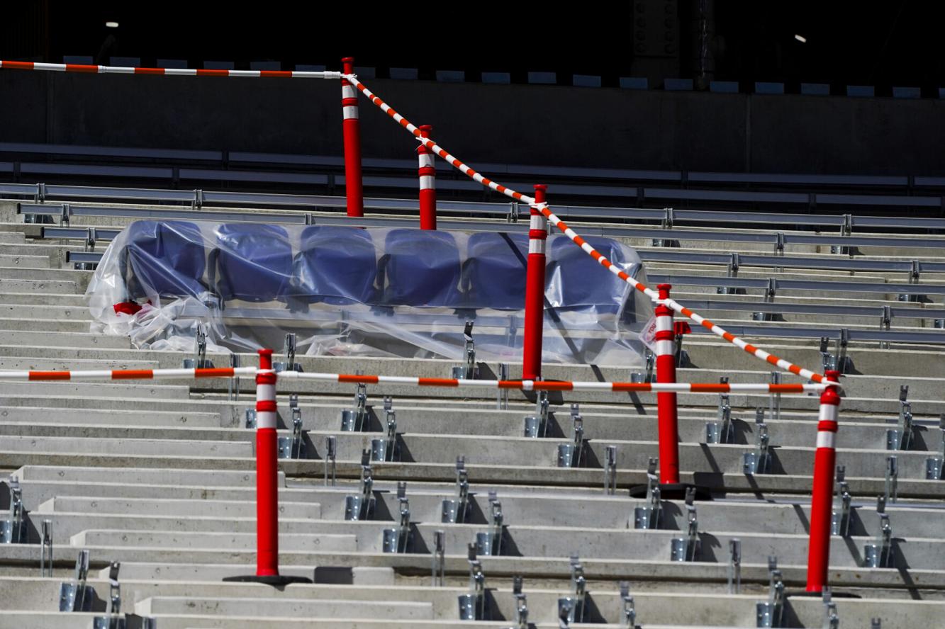 Bills start installation of 60,000 seats at new stadium