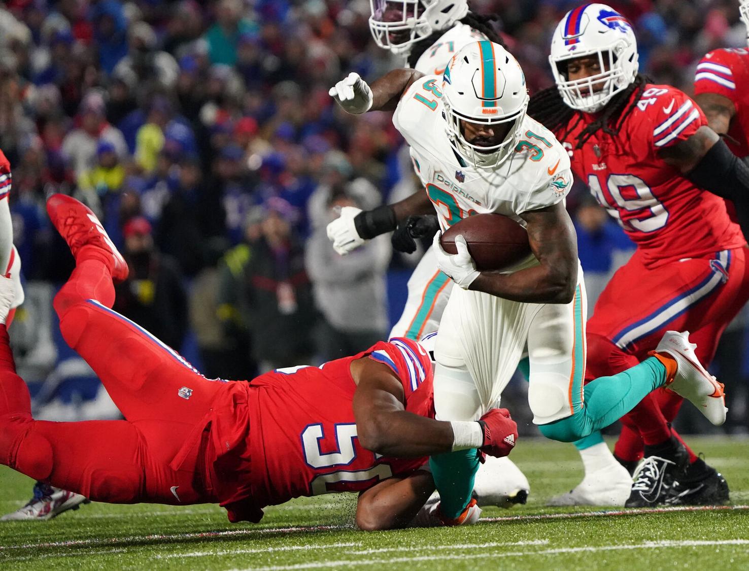 Photos: Miami Dolphins at Buffalo Bills