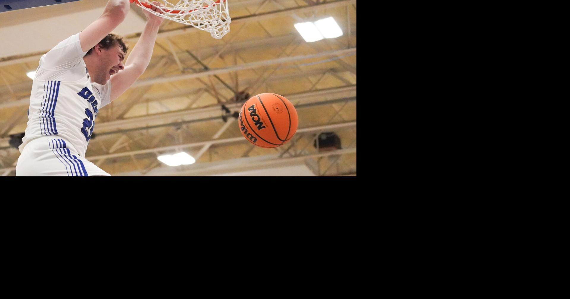 Photos: Daemen mens basketball beats Bridgeport 80-68