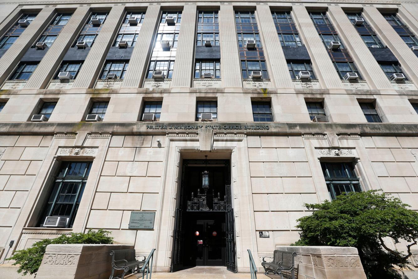 Douglas Jemal buys Mahoney office building in spirited bidding during ...