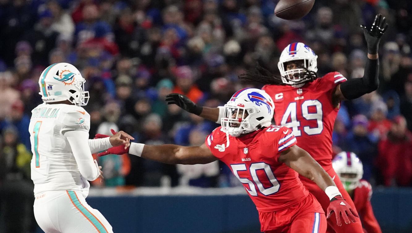 Photos: Miami Dolphins at Buffalo Bills