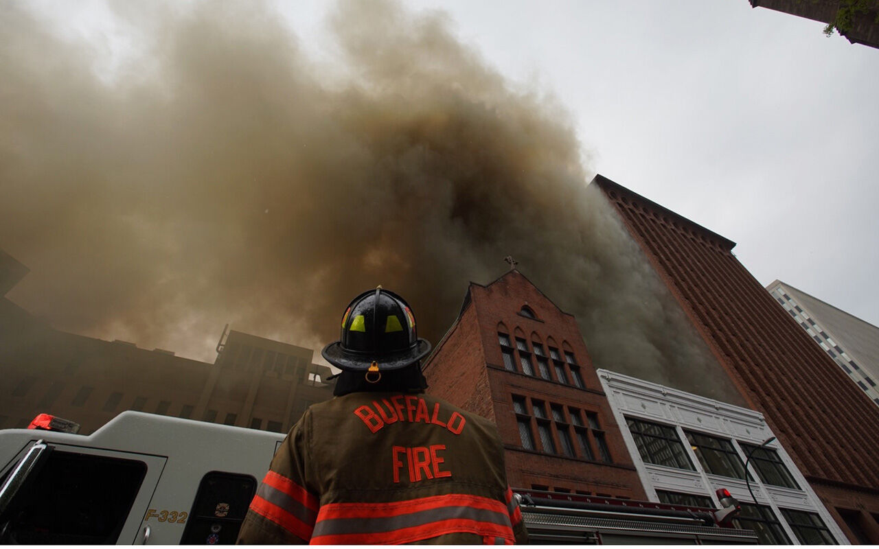 Downtown Buffalo fire claims one building, no injuries