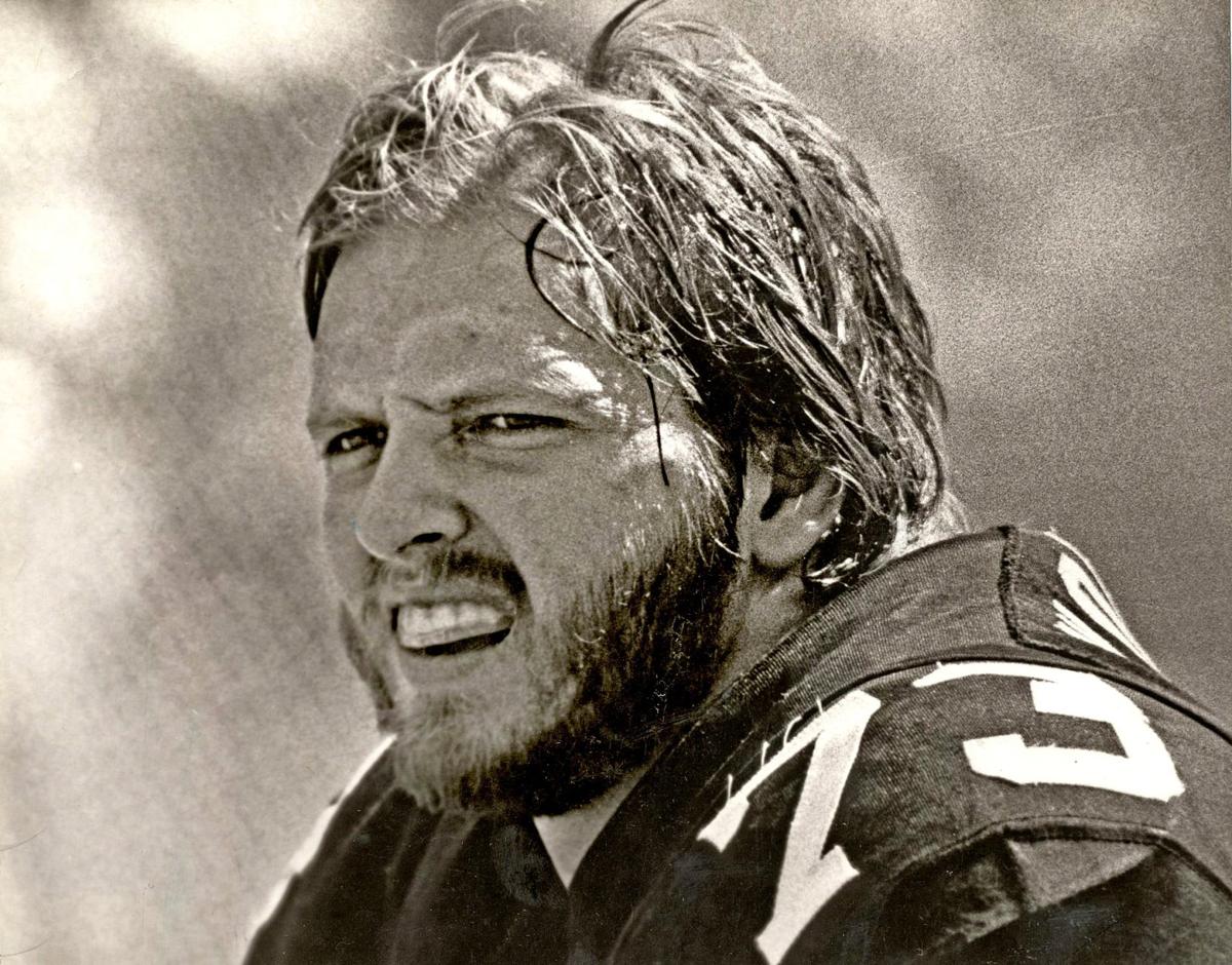 Craig Wolfley, former NFL standout, dies at 66