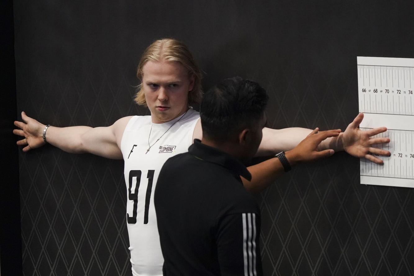 Sabres select Finnish center Konsta Helenius in NHL draft