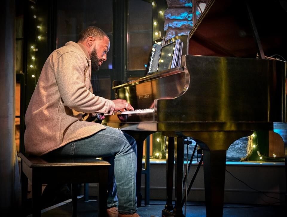 Get ready to groove to 'The Mid-Week Vibe' at the 9th Ward