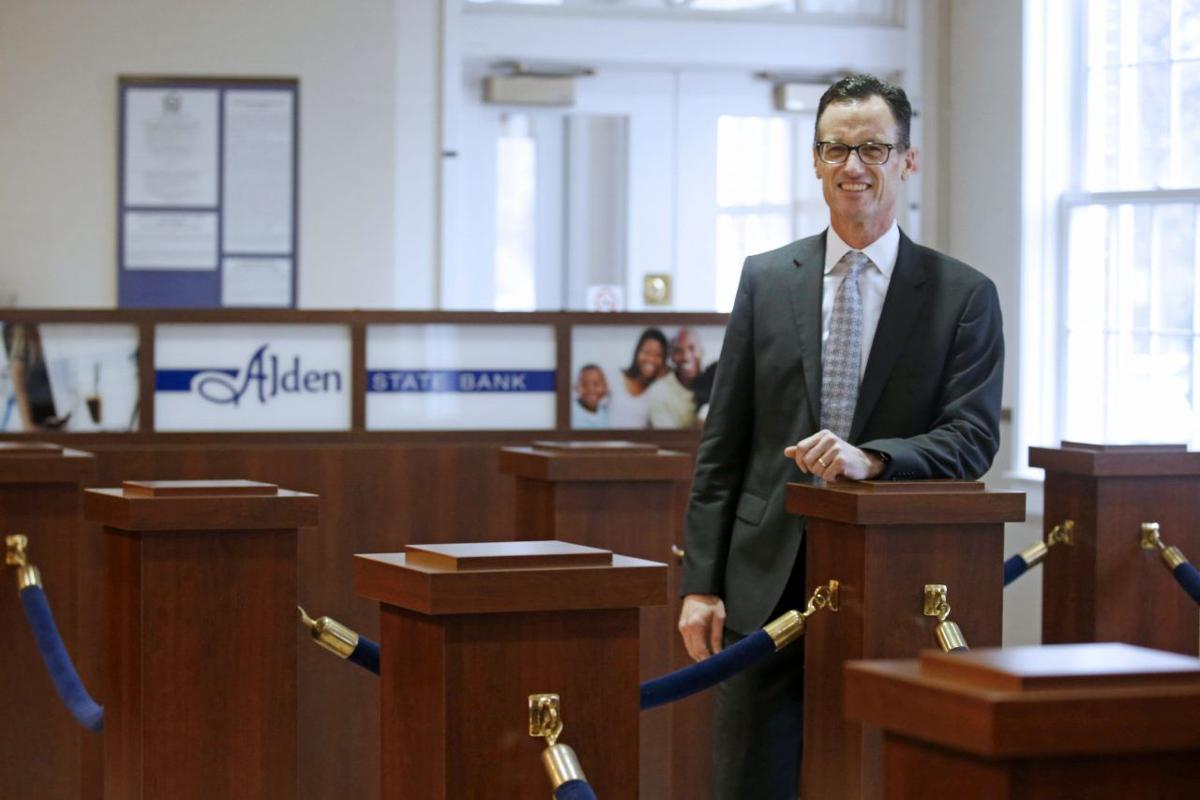 Alden State Bank veteran takes his turn at the top