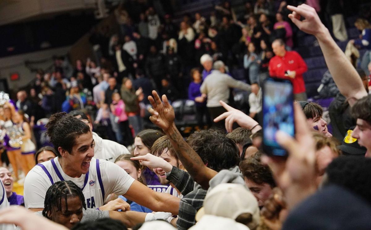 Niagara basketball storms to 67-62 win against Marist