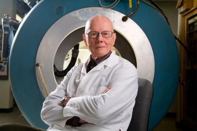 Clas Erik Gunnar Lundgren, 91, UB professor lauded as a pioneer of science