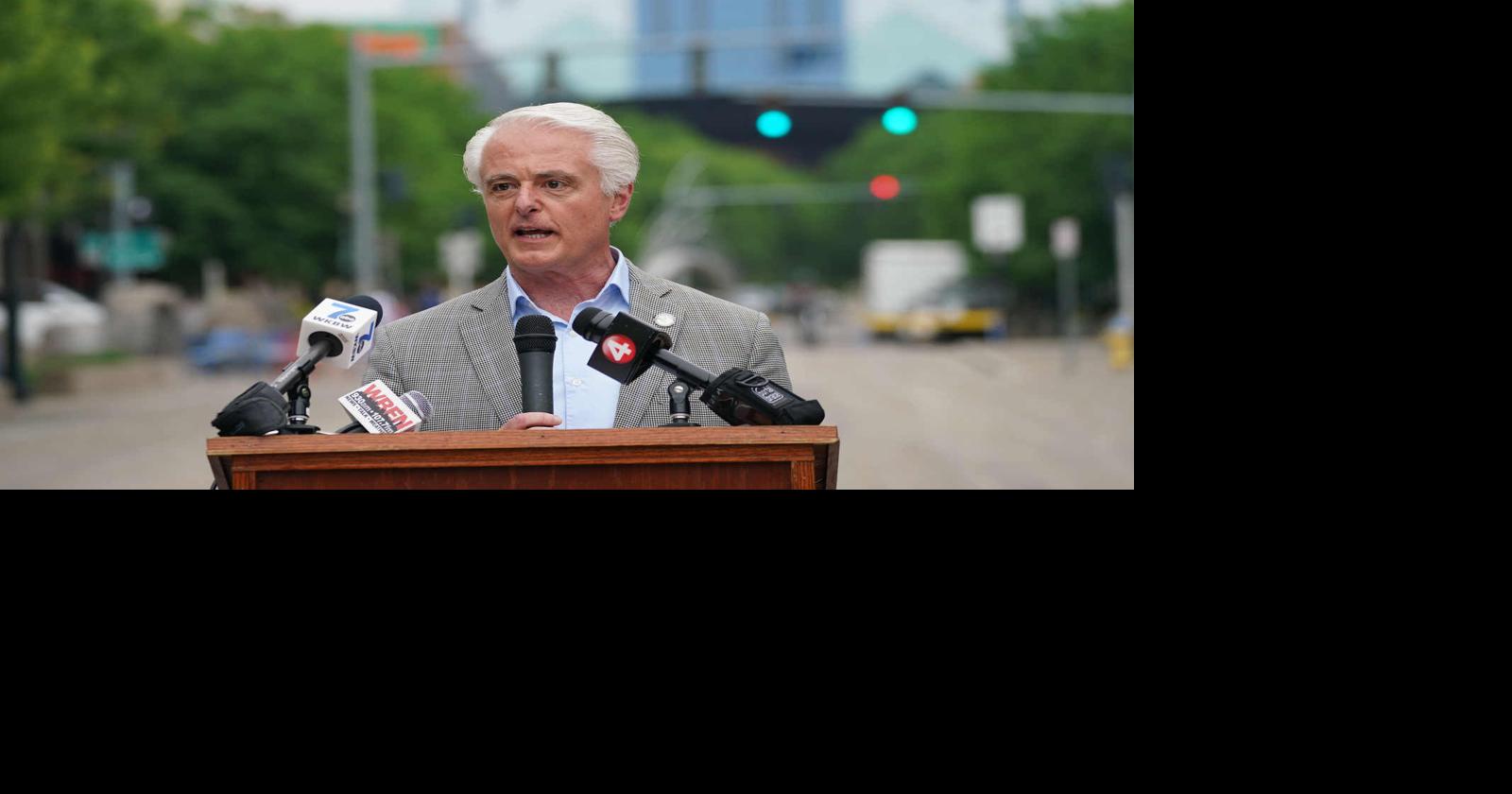 Restaino leads in Niagara Falls; Roman trails in Lockport