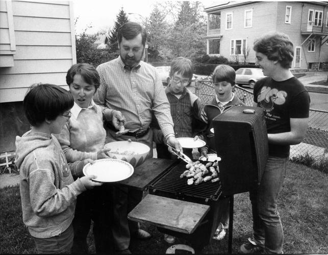 George W. Schaeffer, 81, food company sales rep who popularized chicken ...