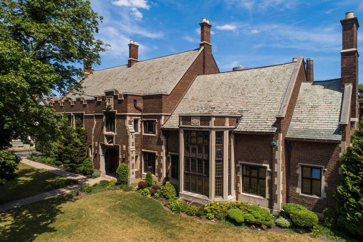 A Closer Look: The Saturn Club