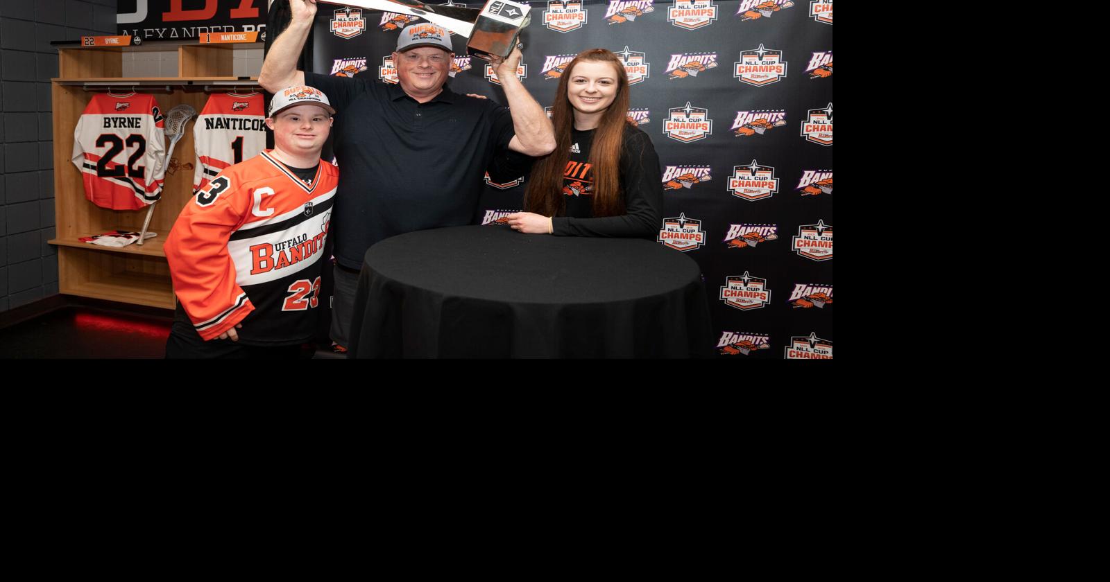 An honor for Chris Swenson, booming voice of 'Banditland'