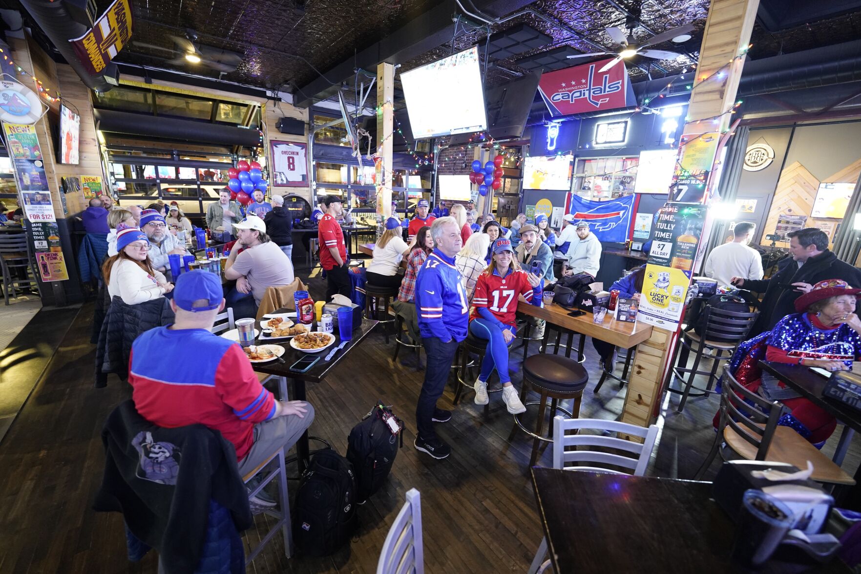 Denver's Bills Backers bars prepare for playoff game