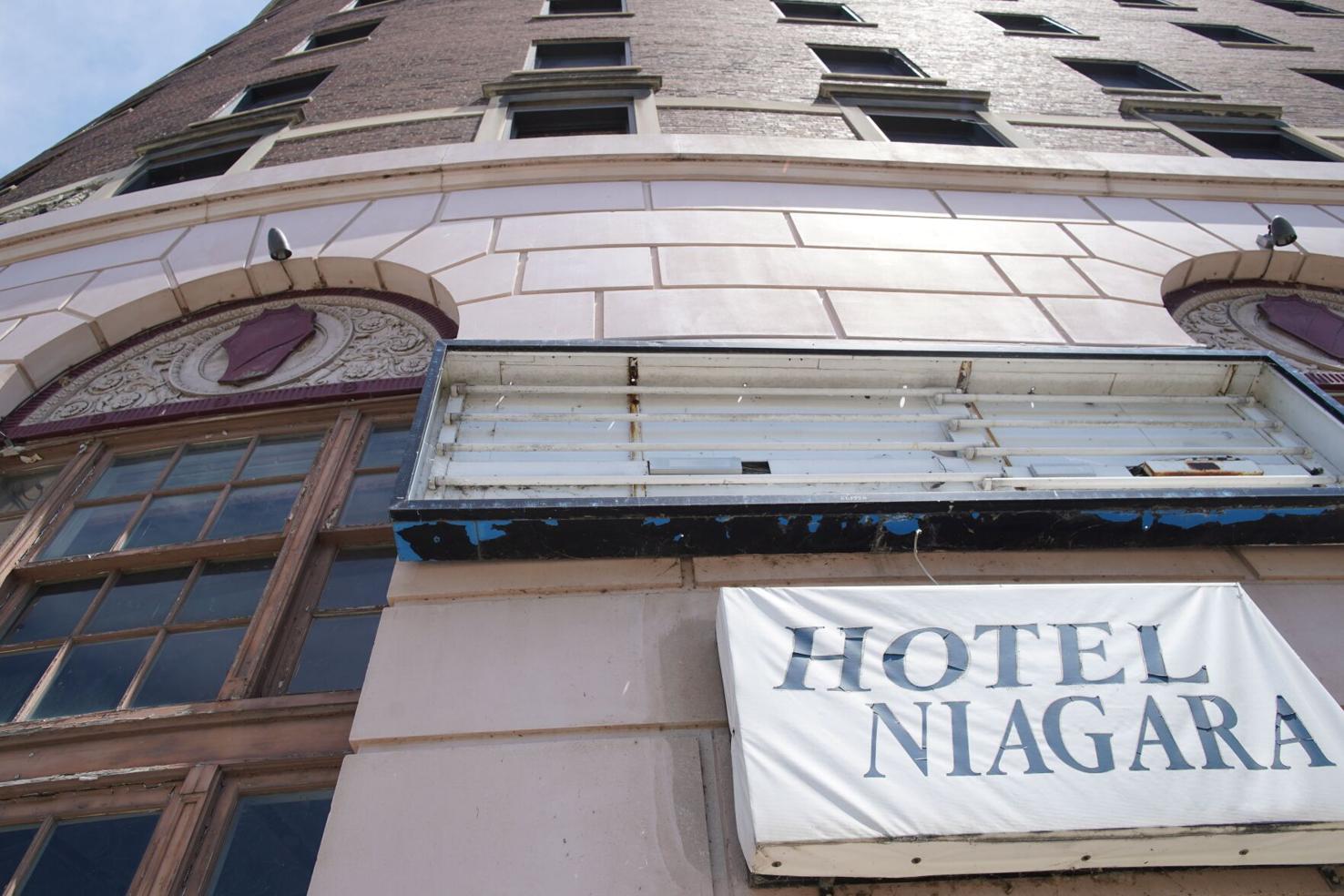 Niagara Falls firm sues Hotel Niagara developer