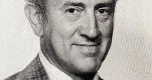 Dr. Roger S. Dayer, 90, surgeon who pioneered colonoscopy in Buffalo
