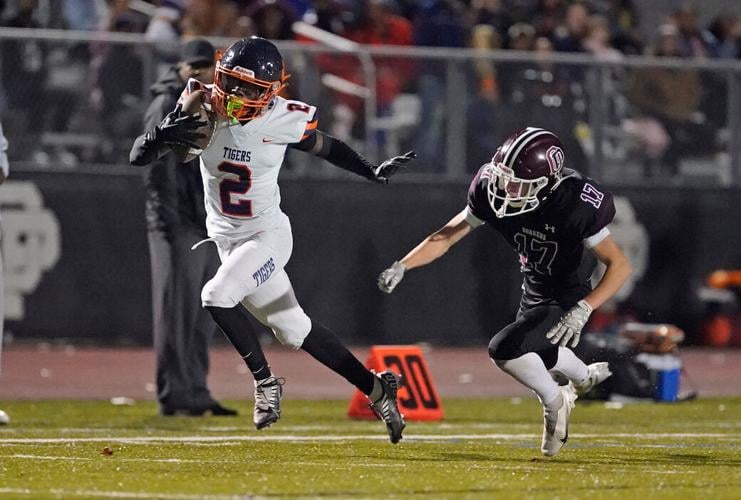 Bennett beats Orchard Park 50-6 to advance to Section VI Class AA title ...