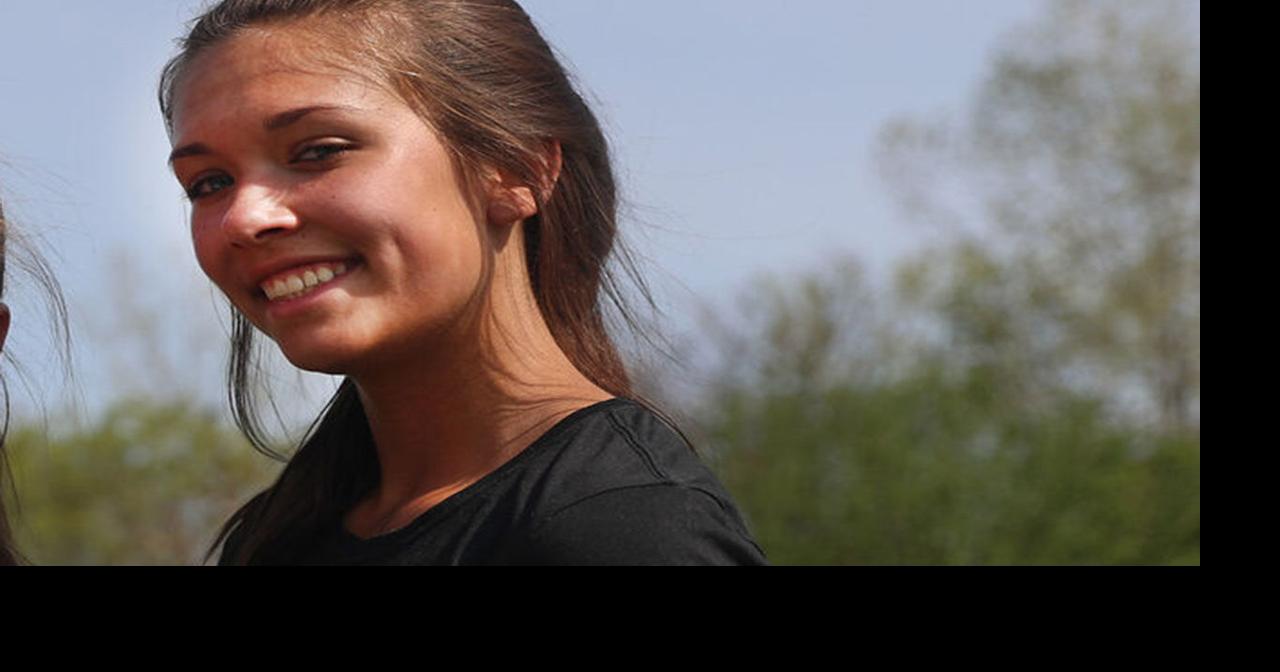 Nardin softball pitcher Erin Nuwer gives verbal commitment to Tennessee