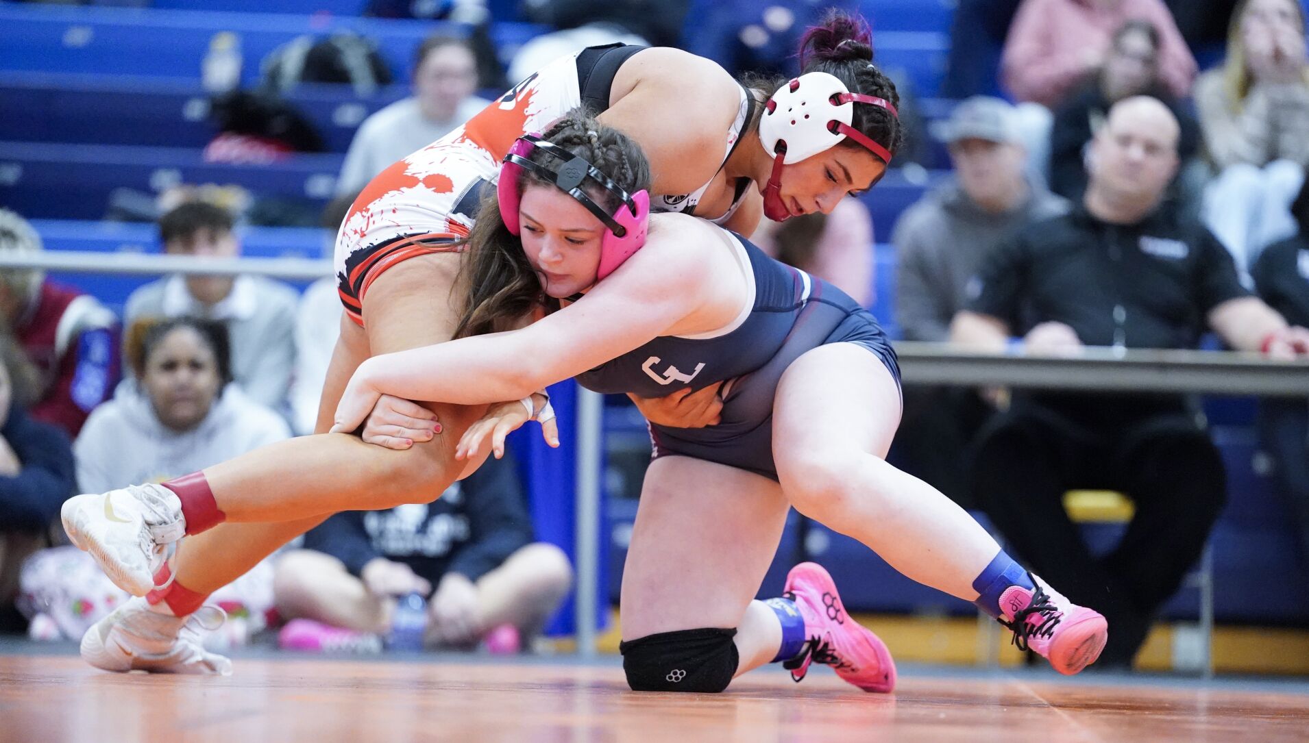 Clarence's Michaela Thomas upset at girls wrestling tourney