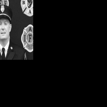 Captain Mark Egloff receives award