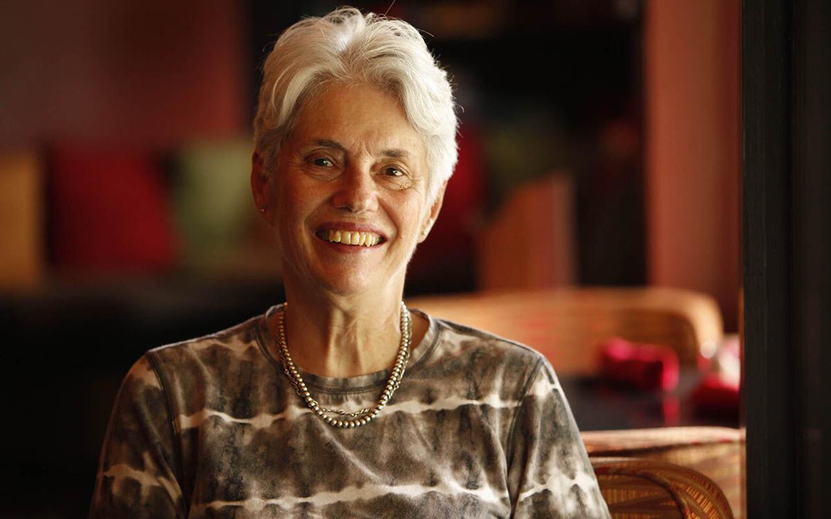 Olga E. Karman, 84, acclaimed poet, educator, leader in Hispanic community