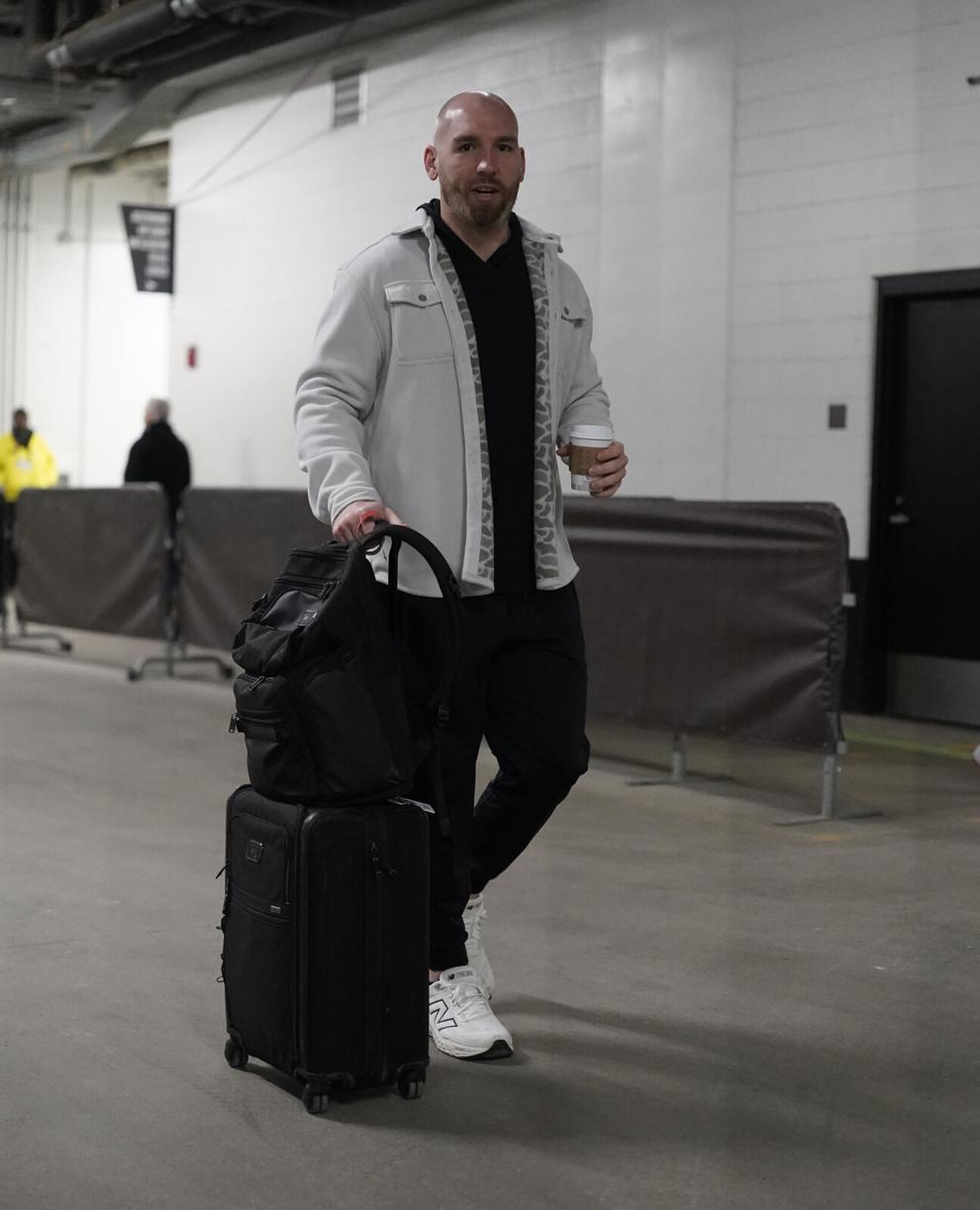 Photos: Buffalo Bills players, coaches arrive at Huntington Bank Field ...