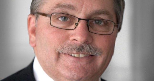 Attorney Kenneth Manning receives UB Law School alumni award