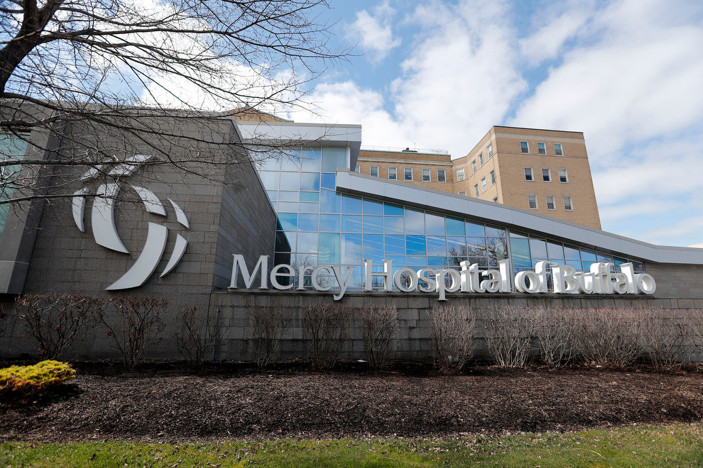Mercy Hospital nurses authorize a strike, but walkouts almost never happen