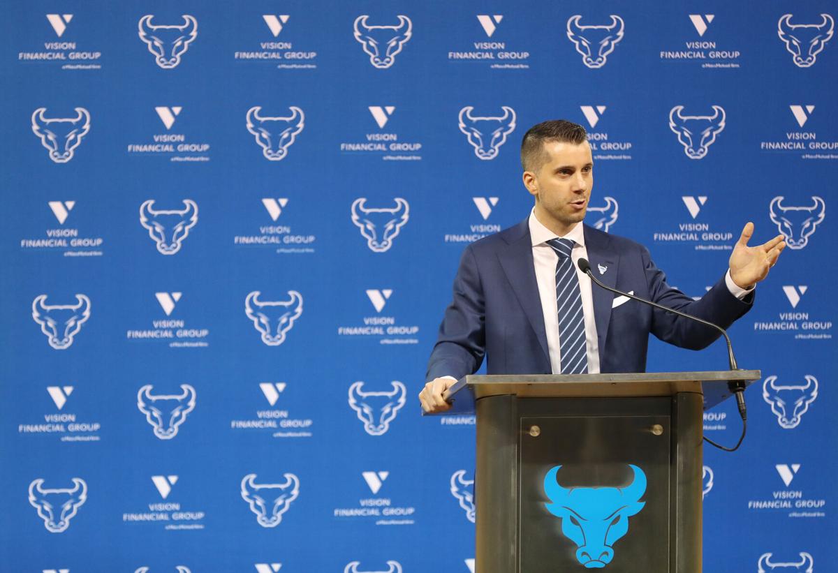 Gillespie on working with new UB men's basketball coach