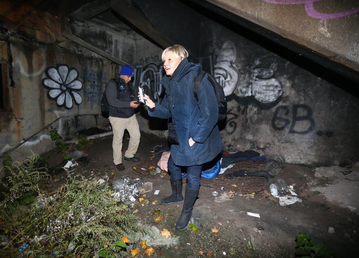 UB med students make their rounds on Buffalo streets, shelters | Local ...