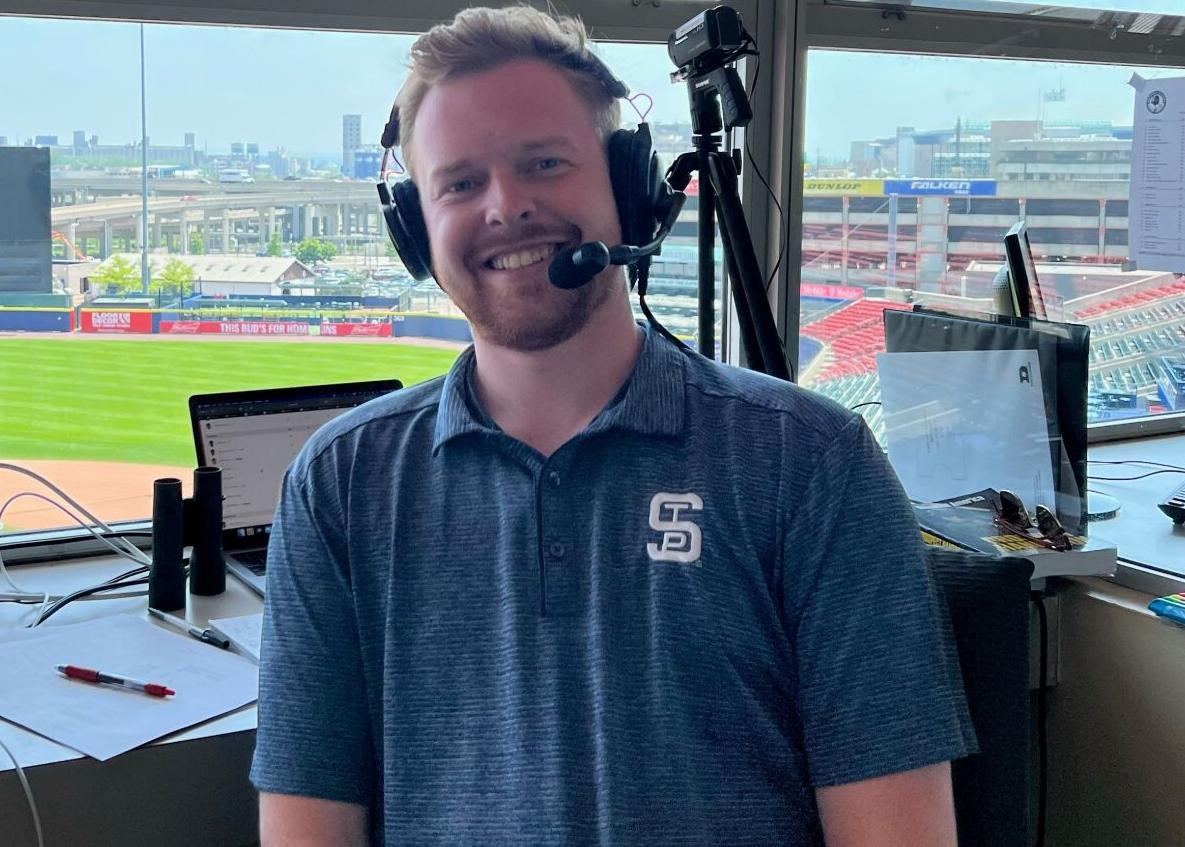 Erik Brady: Buffalo's Andy Helwig is a play-by-play voice for all seasons, home and away