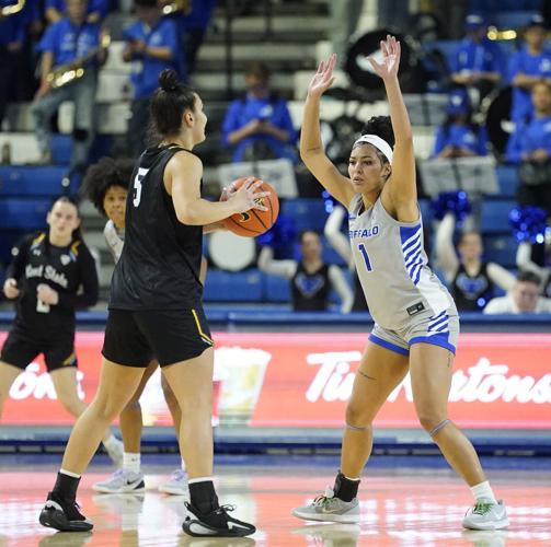 UB loses 12th straight, shooting woes continue