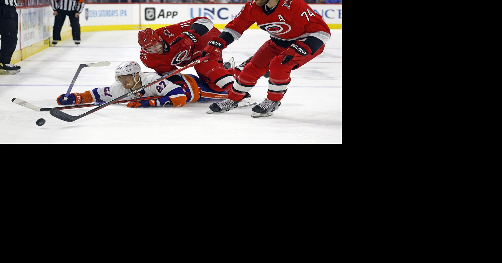 Islanders top Hurricanes, trim first-round series deficit to 3-2