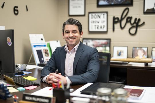 Former TV sports reporters find happiness in new careers