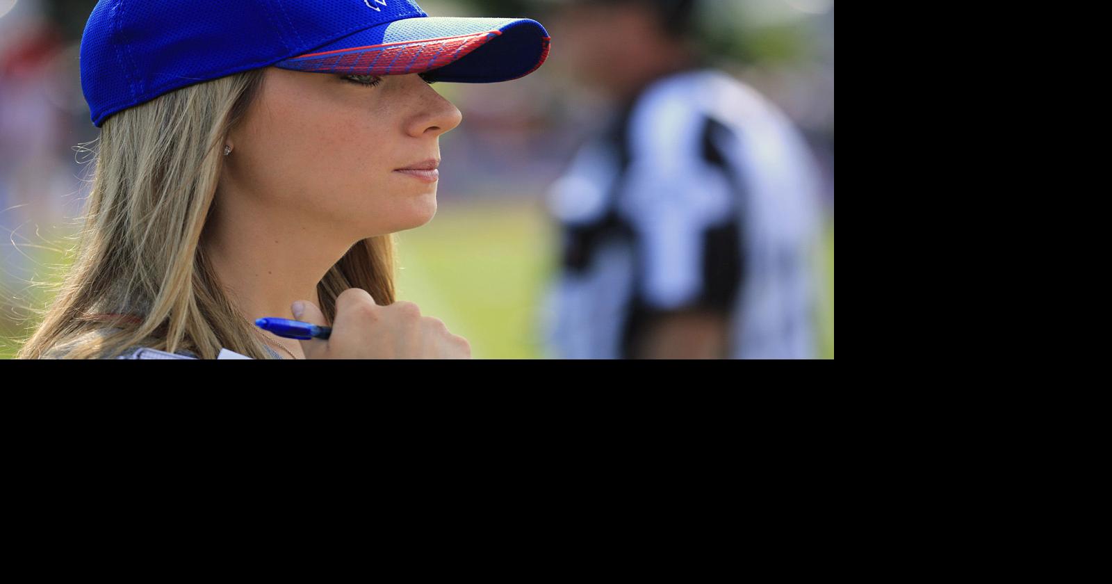 Jim Kelly's prayers are answered with his daughter's wedding
