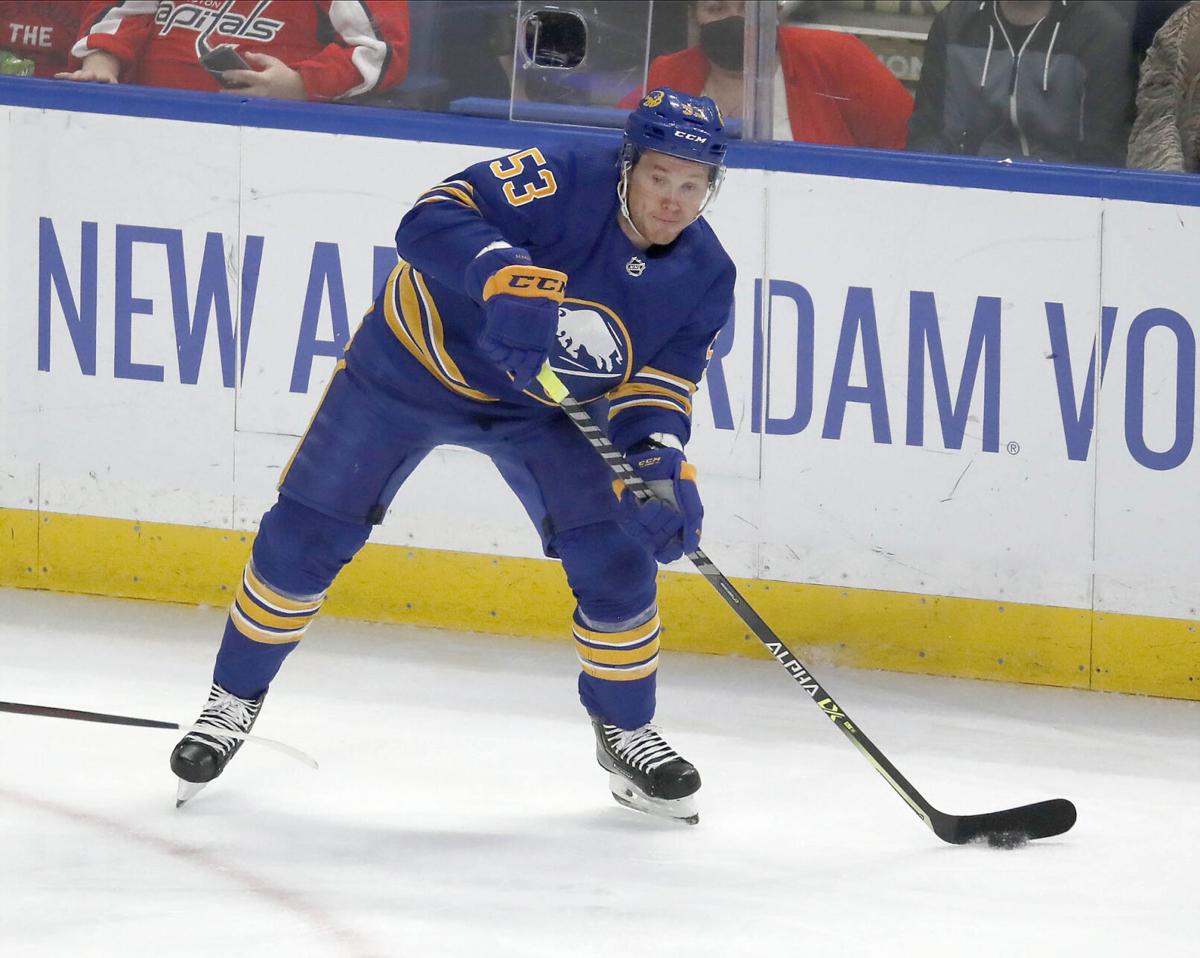 Sabres could get Jeff Skinner, Vinnie Hinostroza back on Saturday