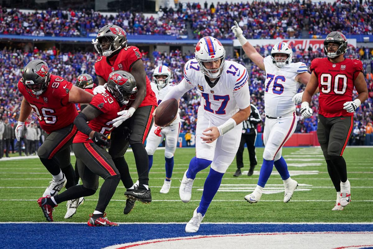 Photos: Bills beat Buccaneers, 44-32