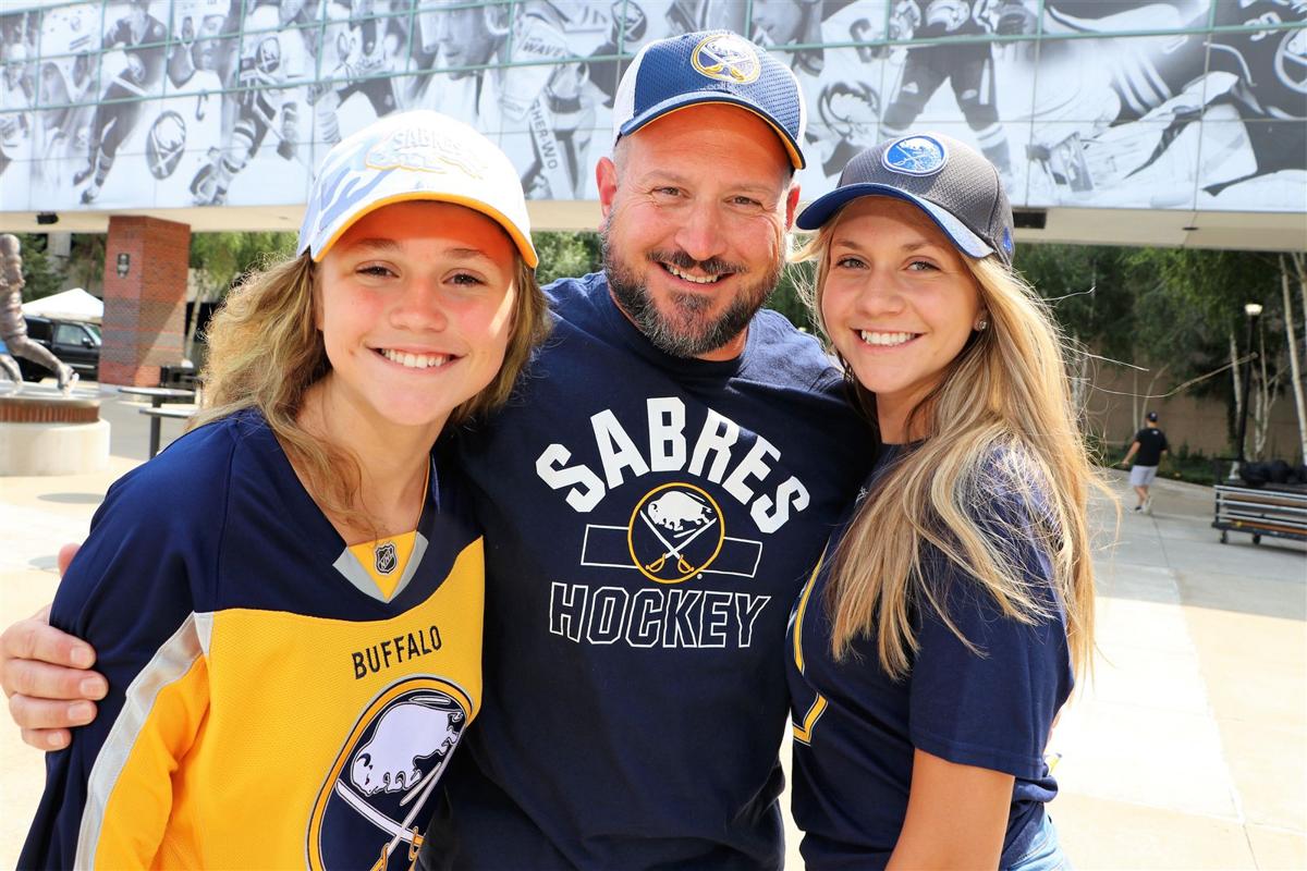Smiles at Buffalo Sabres Fan Fest in Alumni Plaza | Multimedia ...