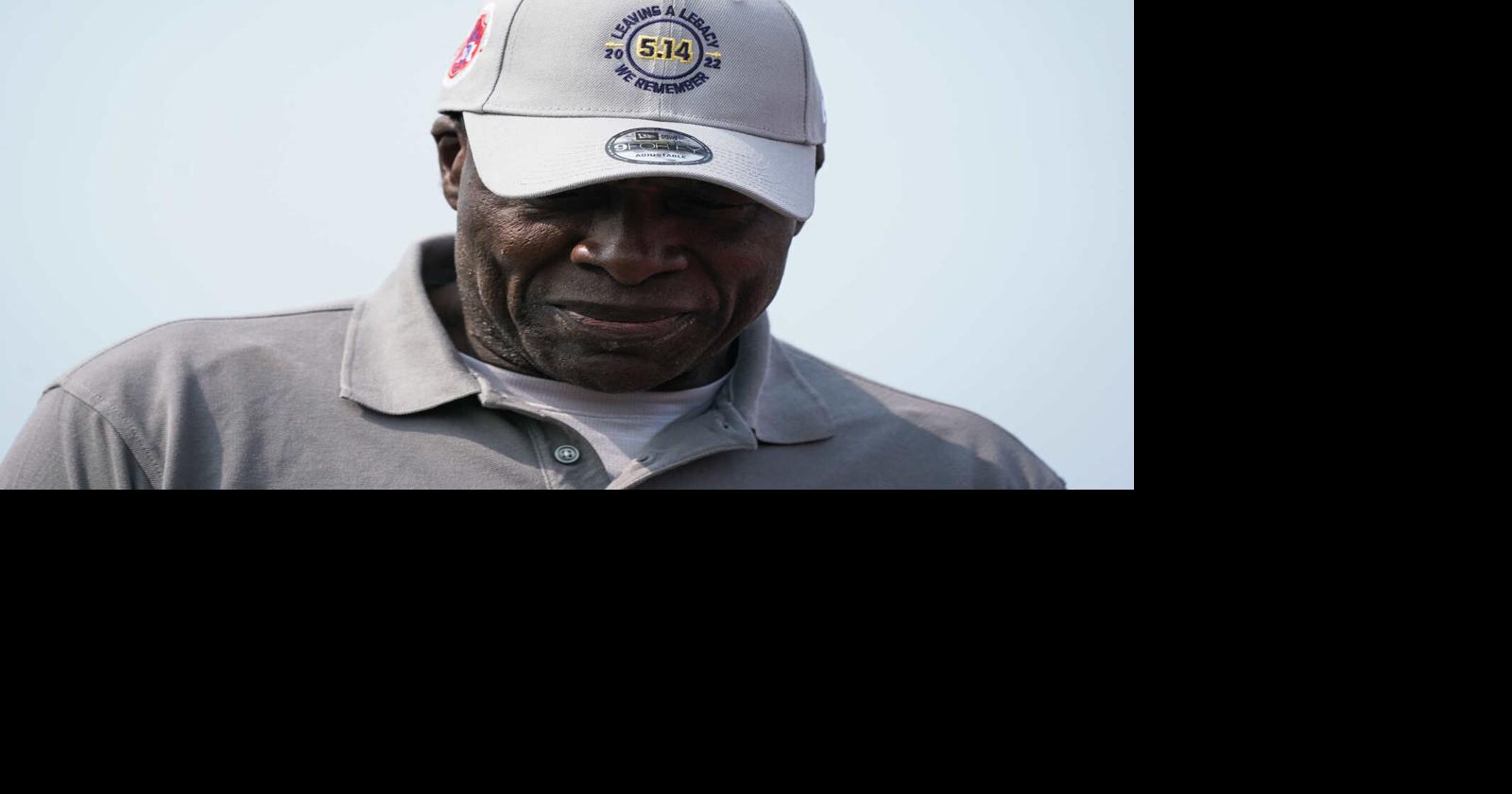 Bruce Smith tournament honors 5/14 victim Aaron Salter