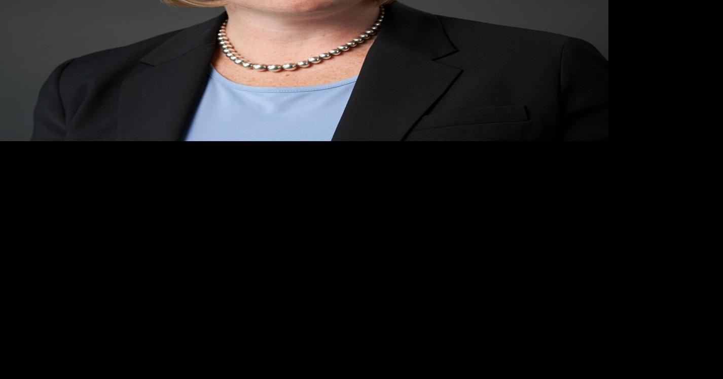 Tara Handforth promoted at Wells Fargo