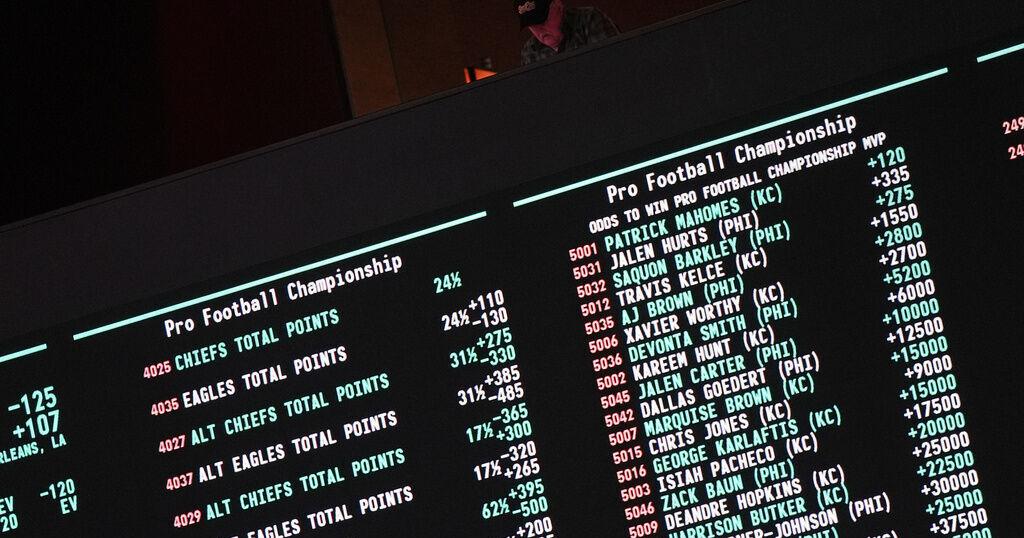 How to read Super Bowl odds: Spread, moneyline & prop bets