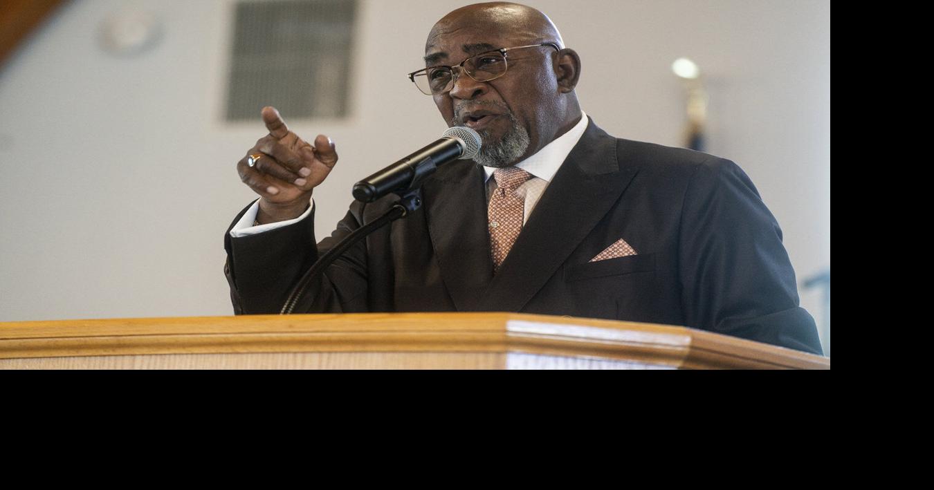 Some pastors pack pistols, say NY's ban on guns in places of worship ...