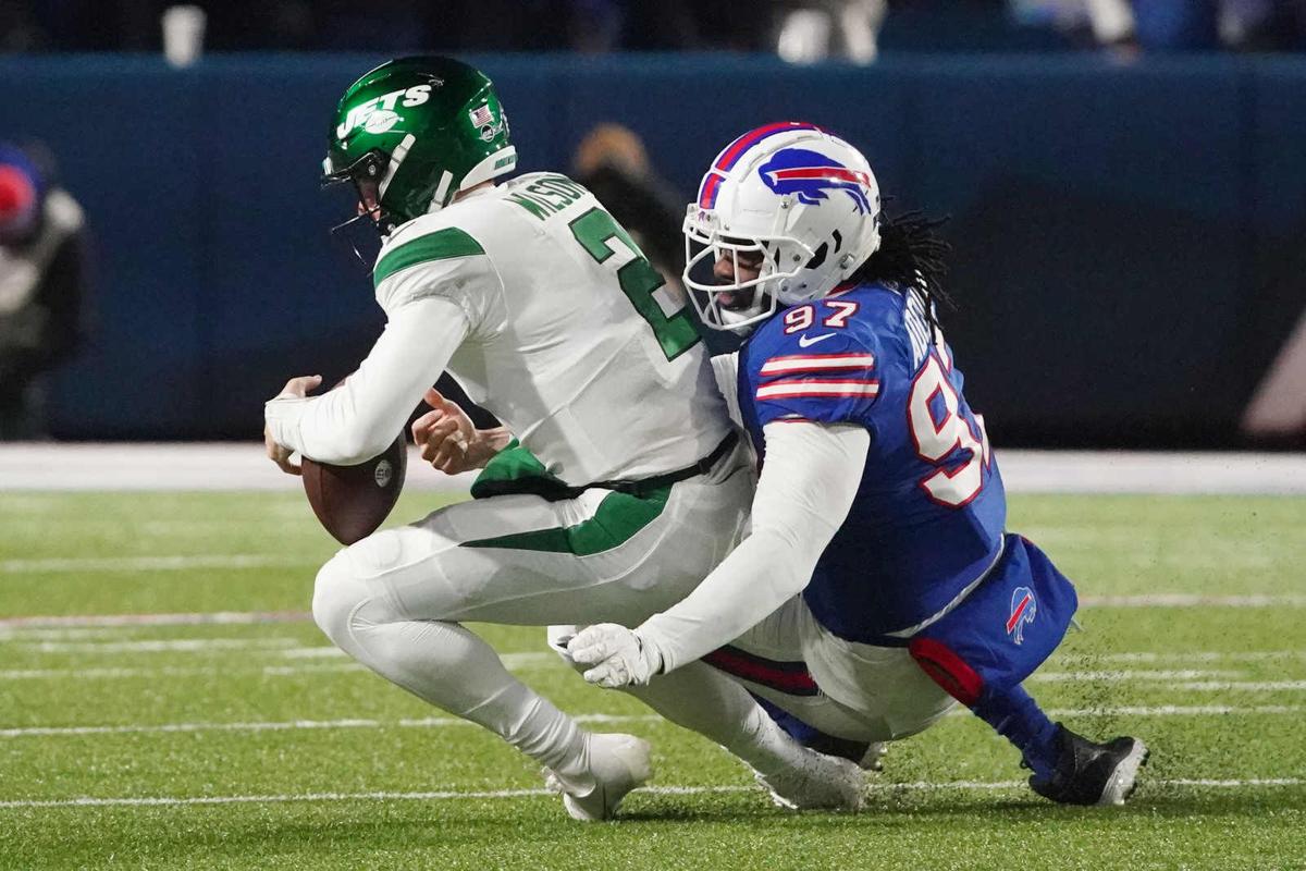 Former Bills defensive end Mario Addison signs with Texans