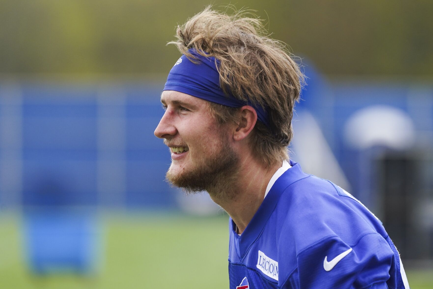 ACL injury, LinkedIn account fuel Bills' Stephen Gosnell