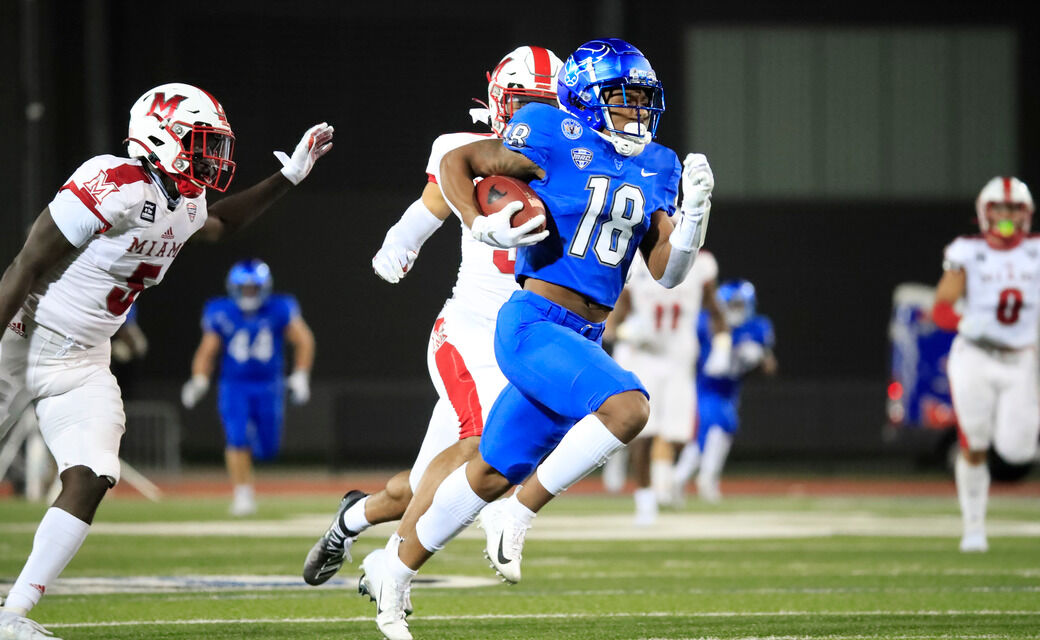 Two more UB football players enter transfer portal