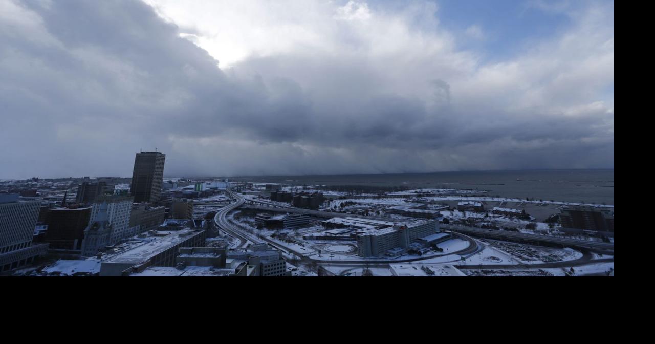 Lake-effect snow hitting South Buffalo, southern Erie County