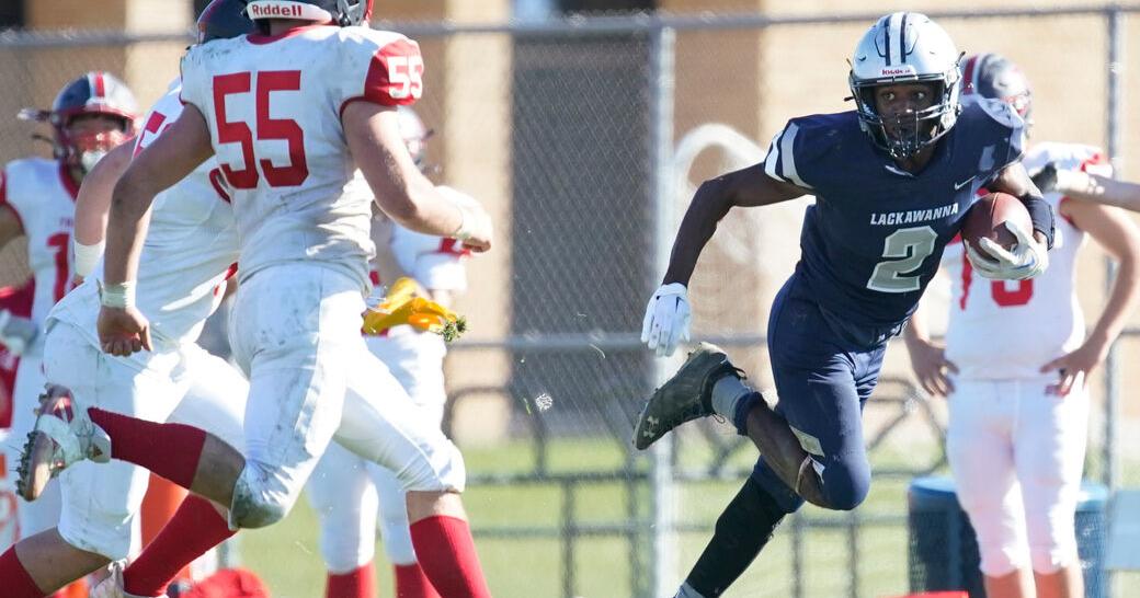 Lackawanna football back on top with Class C championship